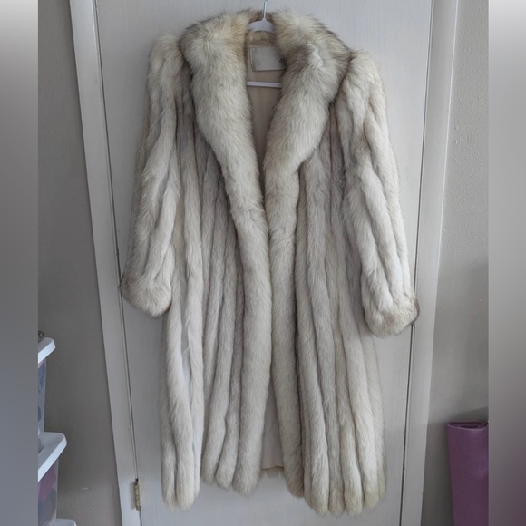 Saga Furs | Jackets & Coats | Sold Elegant Luxurious Genuine Vintage ...